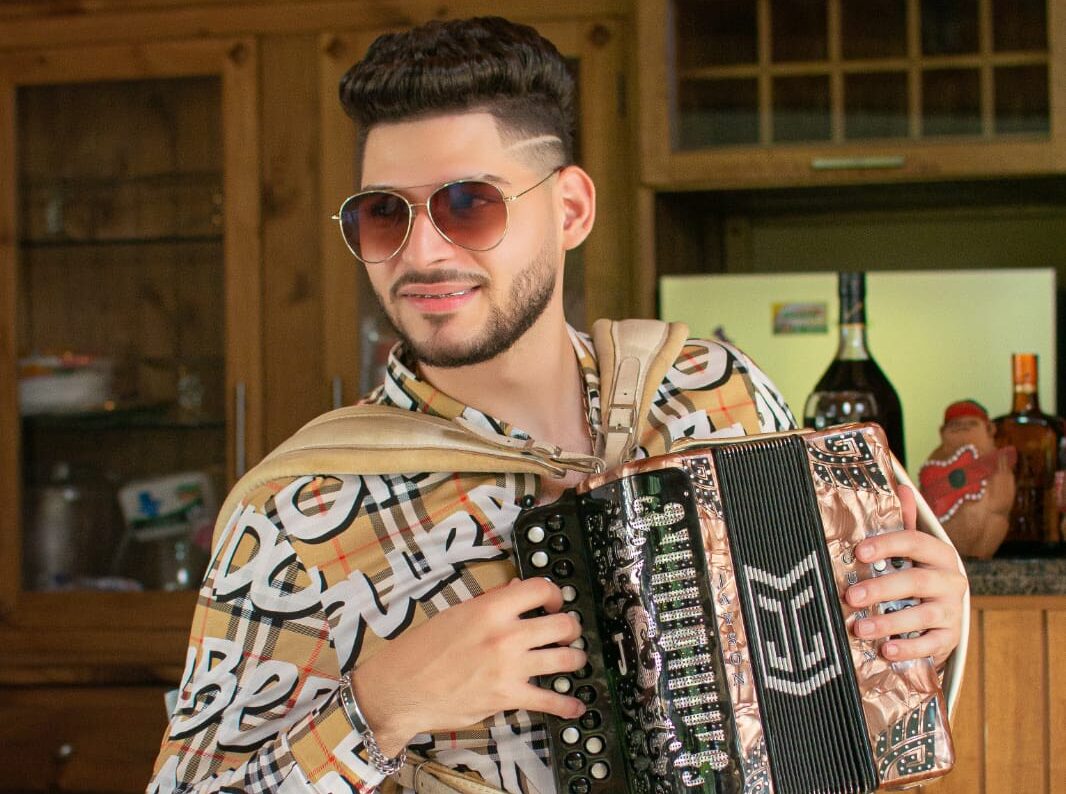 Jayson Guzmán con nuevo tema y gira por EU “Ella me olvidó” - Al Paso ...